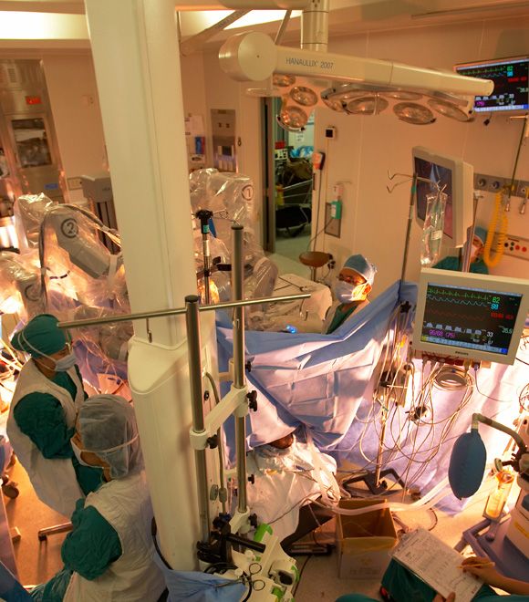 Specialized Centers-Robotic Surgery Center